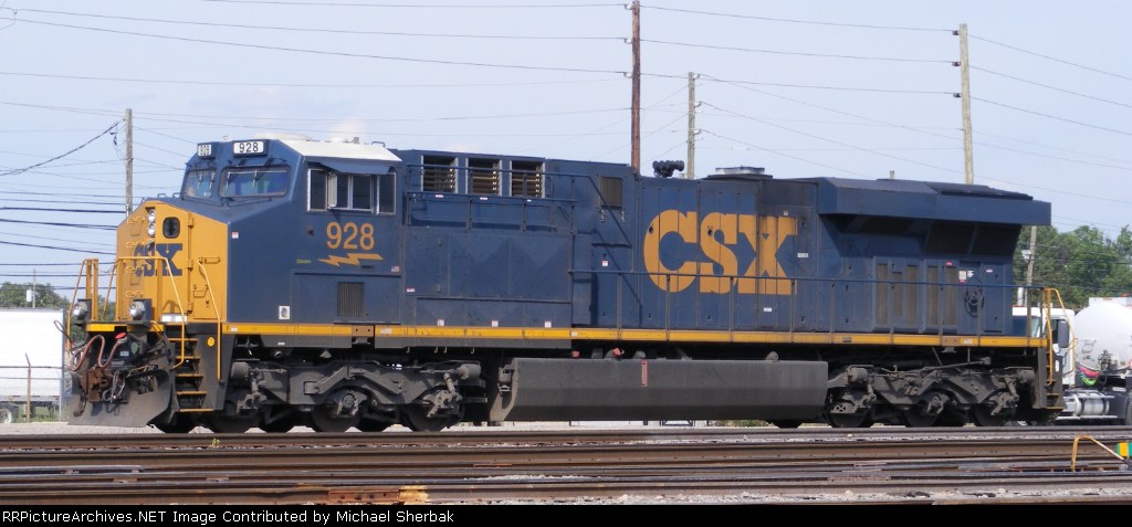 CSX 928